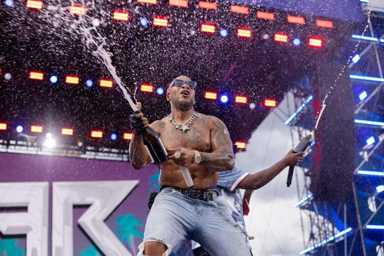Photos: Flo Rida brought the 'apple bottom jeans, boots with the fur ...