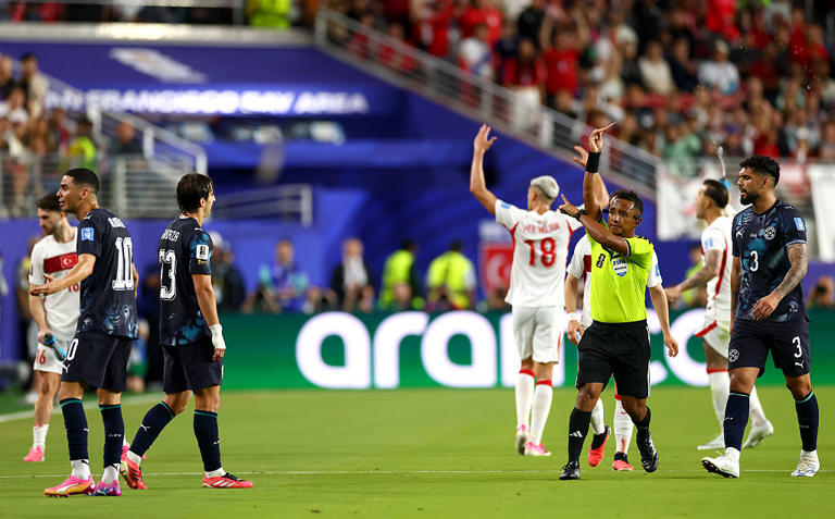 😳 Cup sees 1st sending-off for player covering mouth in clash