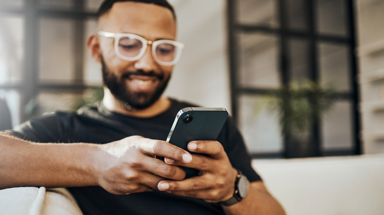 Is it safe to disable Android System Intelligence?