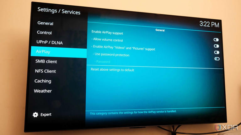 I tried LibreELEC on a Raspberry Pi, and it's better than any smart TV ...