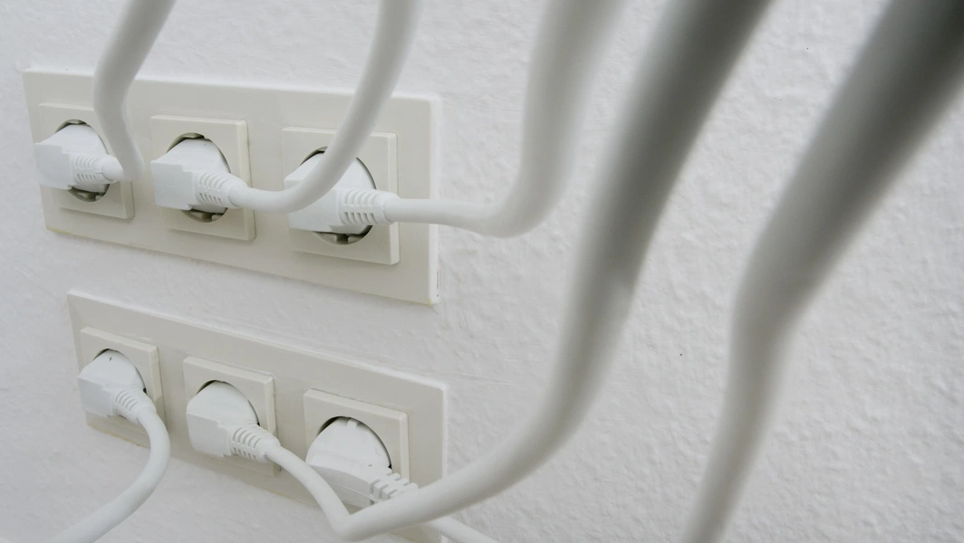 9 common garage electrical mistakes to avoid