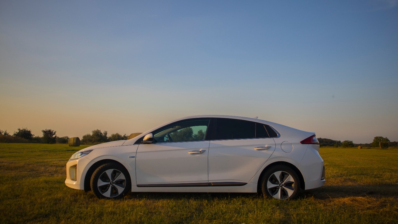 The cars most likely to top 200,000 miles are increasingly hybrids, the ...