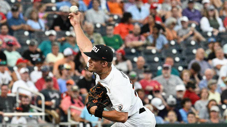 Gators add second Oregon State transfer pitcher to roster