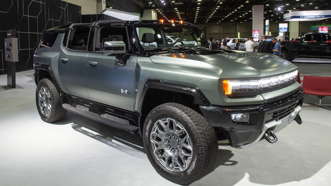GMC's modular, midsize Hummer X concepts