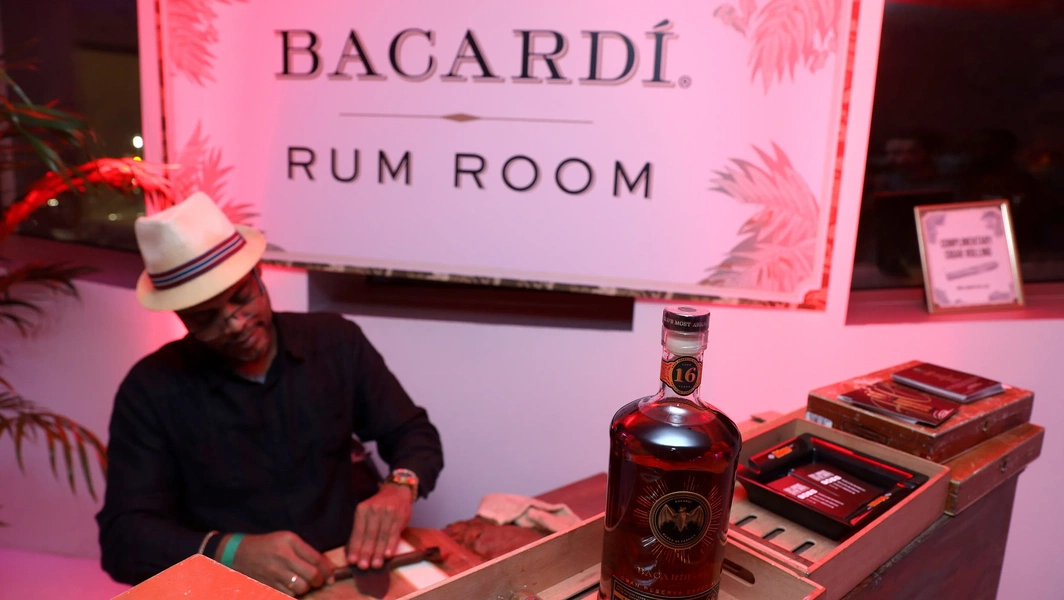 5 refined cigar and spirit pairings