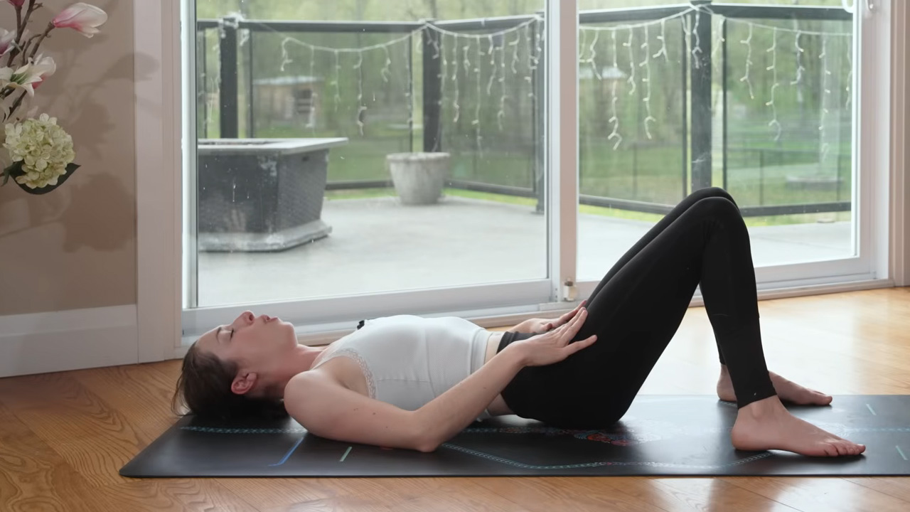 20-min gentle yoga stretch for relaxation and stress relief