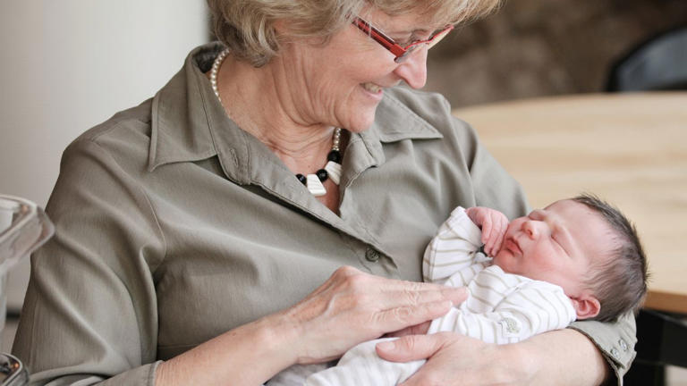 Grieving widower calls police on trespassing MIL who tried to ...
