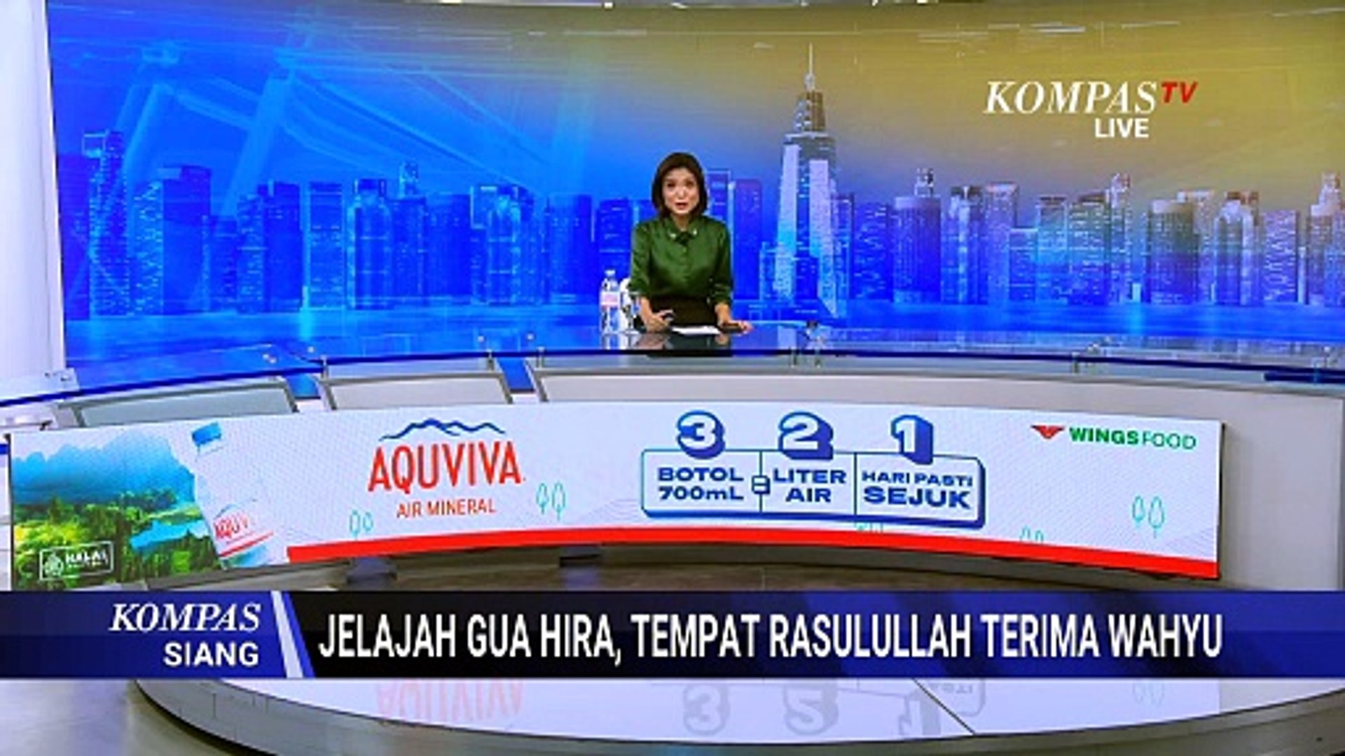 Begini penampakan bagian dalam Gua Hira di Mekkah, tempat Nabi Muhammad ...