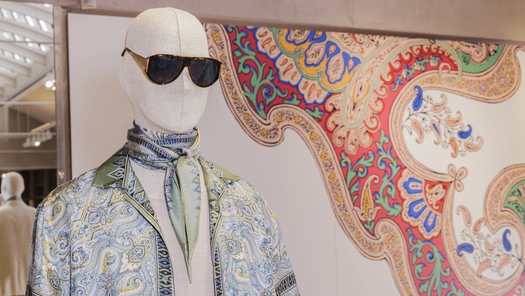 4 creative and practical scarf storage solutions