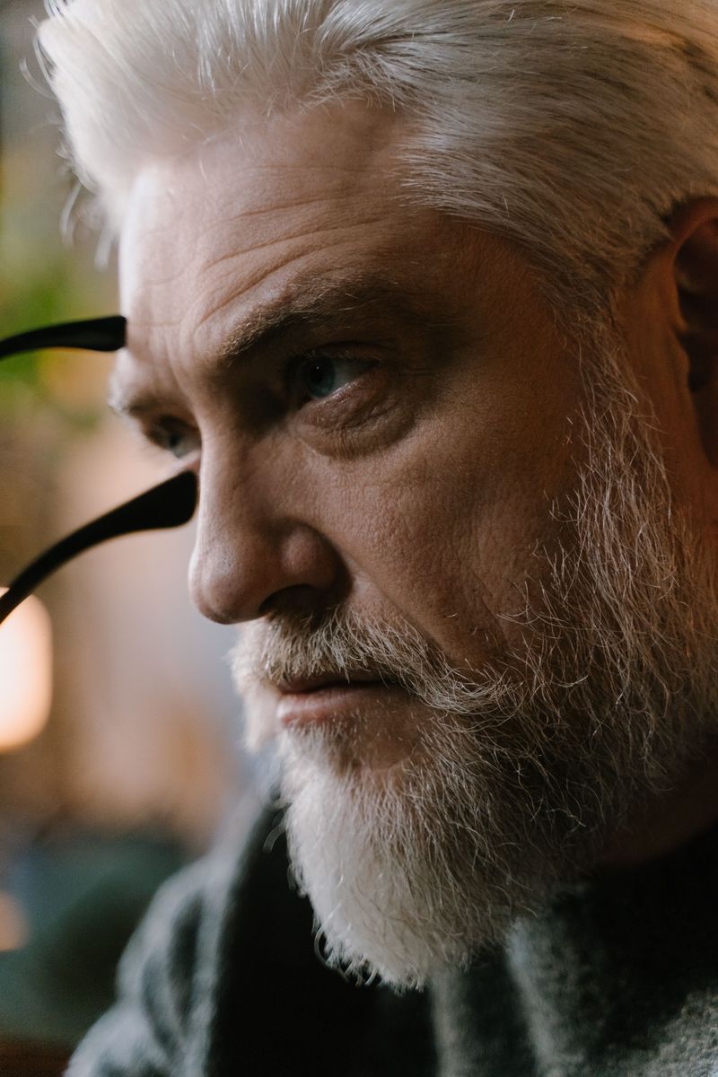 13 honest reasons many older men no longer want a serious relationship