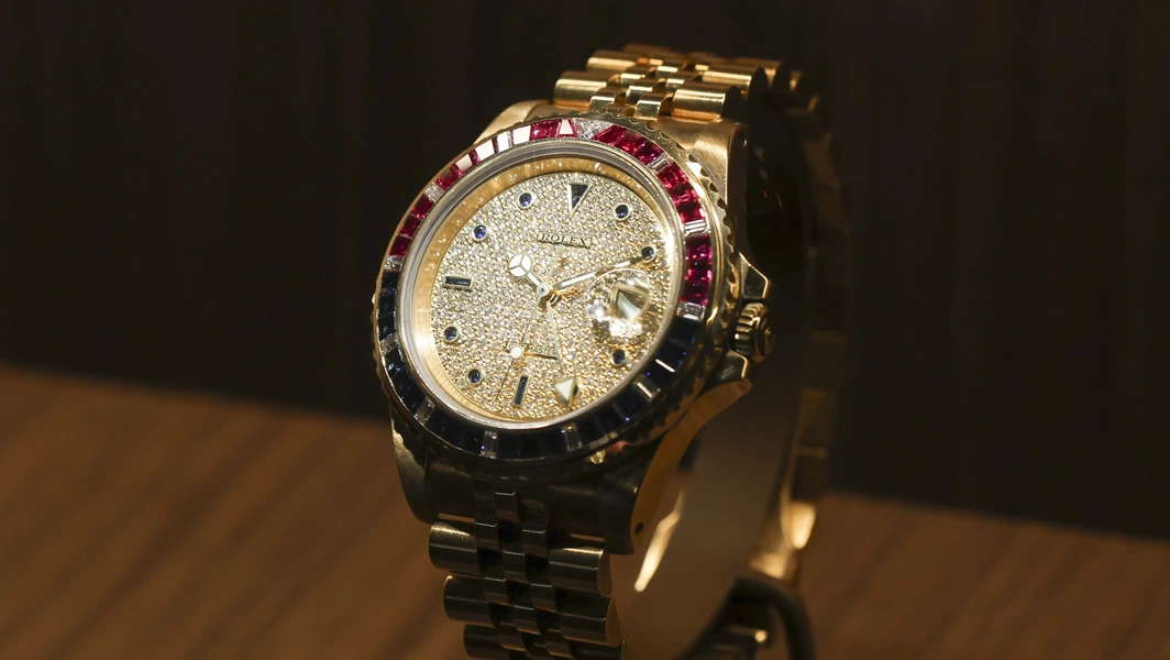 How to identify a fake luxury watch