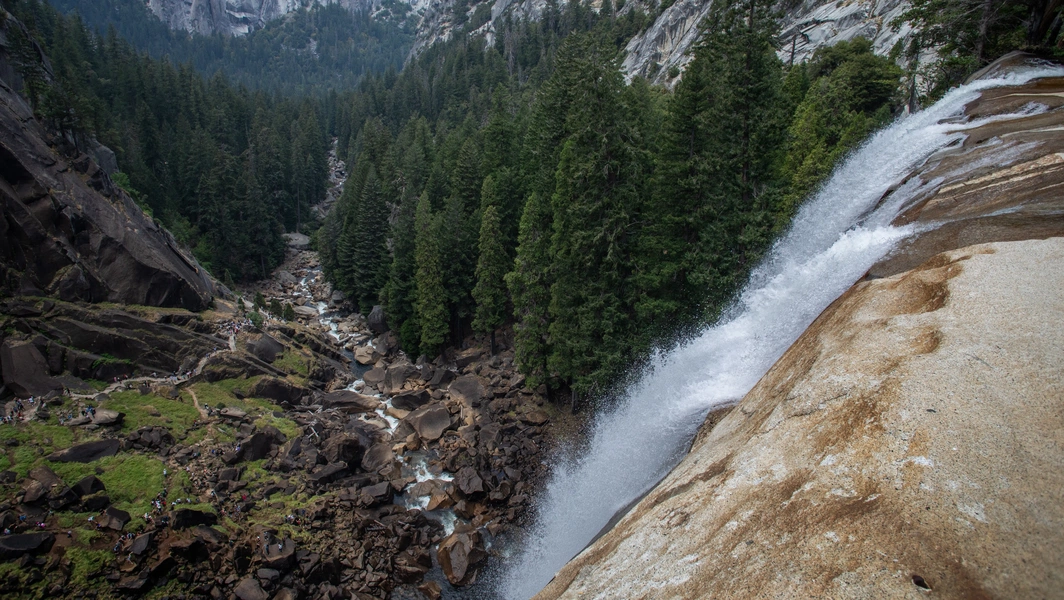 11 spectacular waterfall hikes across the United States