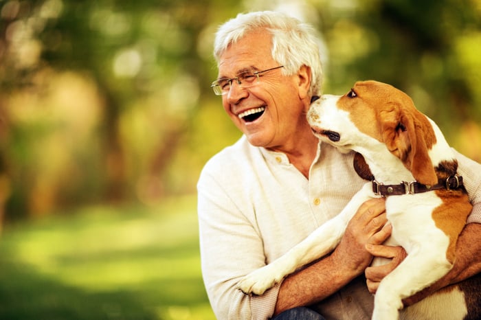 A surprising retirement withdrawal strategy could leave you with more ...