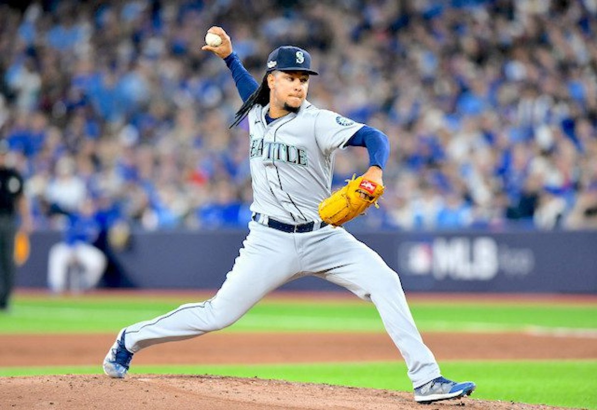 Luis Castillo allows five runs in long relief role, a safe cut in all ...
