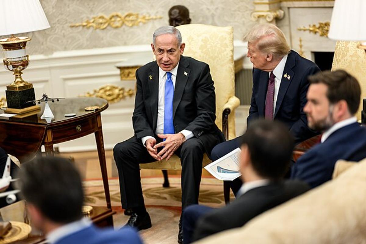 Trump's own intelligence warns Netanyahu is likely to sabotage the Iran ...