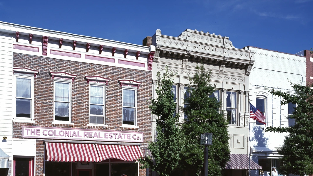 12 charming small towns in North Carolina