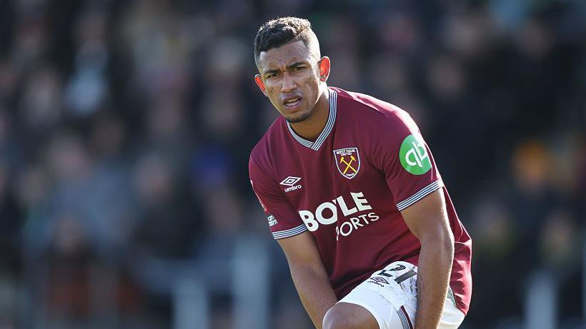 West Ham confirm Lamadrid signing