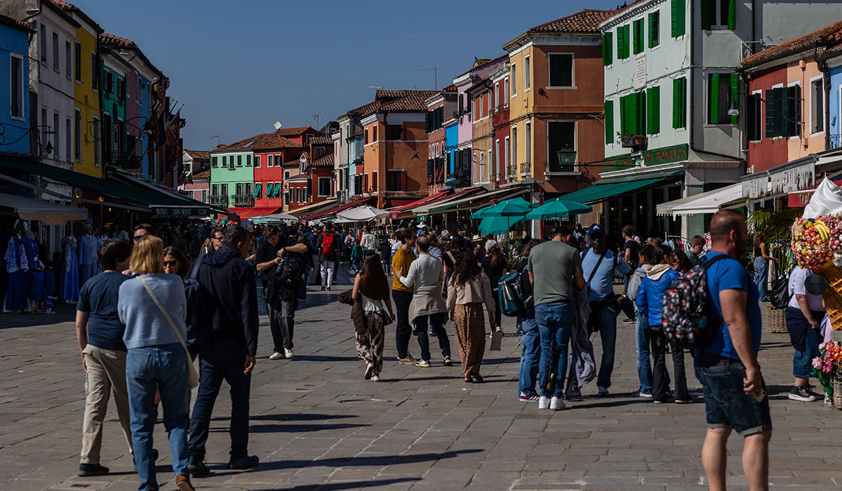 Pay up or stay away! Holiday hotspots to increase visiting fees for day ...