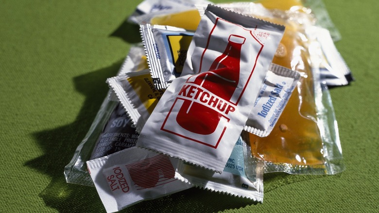 The best way to store your fast food sauce packs