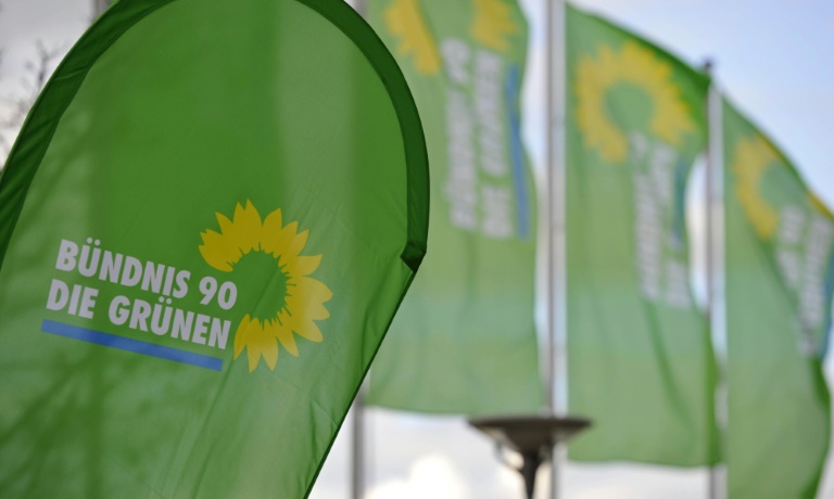Grüne in Nordrhein-Westfalen bestätigen Doppelspitze aus Zeybek und ...