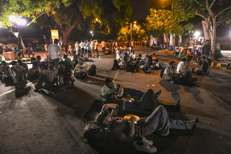 Dipke, CJP supporters continue sit-in overnight at Jantar Mantar, urge ...