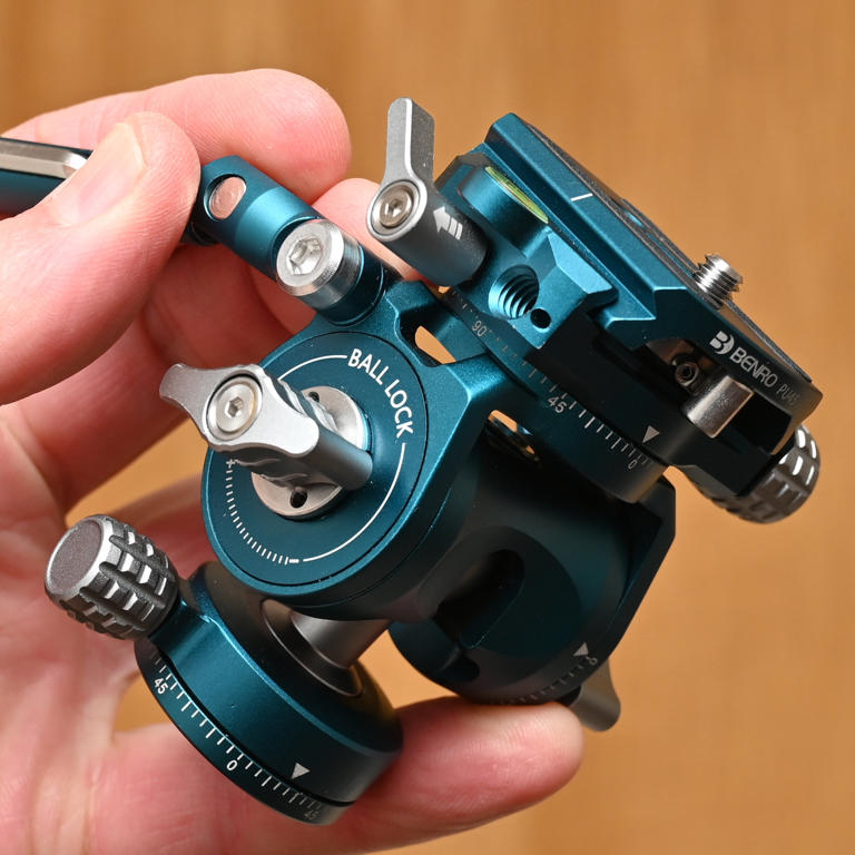 The 3 Legged Thing AirHed Cine CC is a new and improved fluid video head