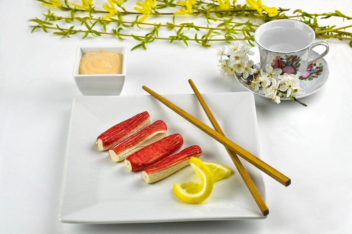 Richiami alimentari: surimi Panapesca e latterini Finofish sotto ...