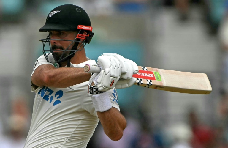 New Zealand set England record 463 to win second Test