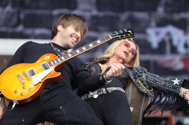 Anastacia ignites the party at Isle of Wight Festival photos