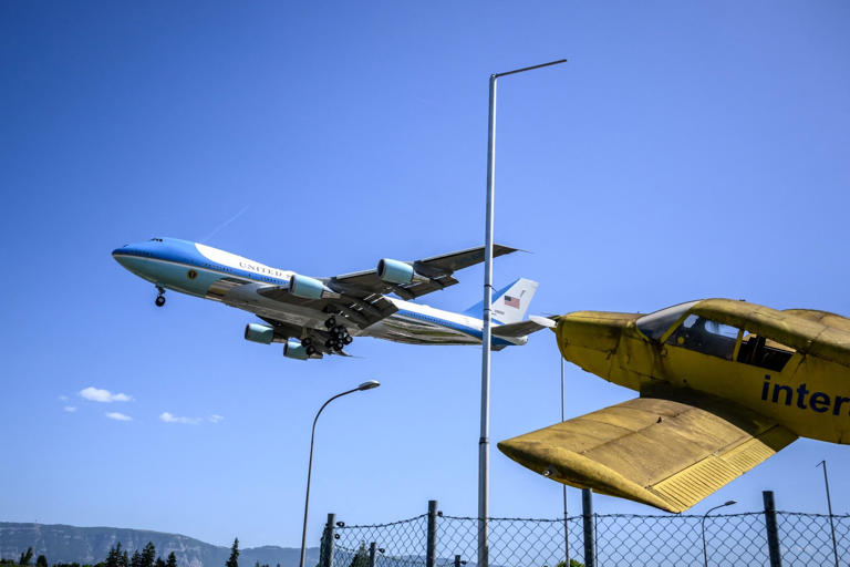 How Trump's new plane compares with his private jet, old Air Force One