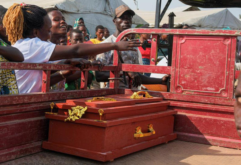At least 30 deaths at Congo camp show Ebola could be spreading fast