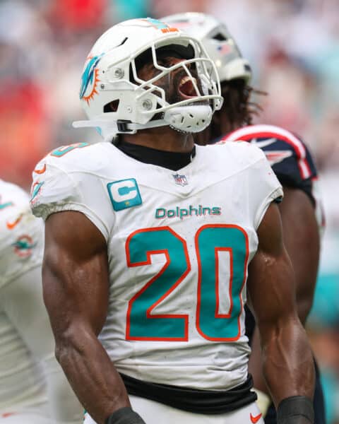 Analyst says Dolphins should cash in on Jordyn Brooks before it’s too late