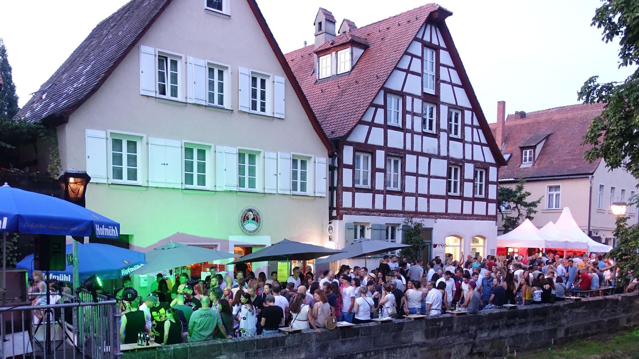 Bieranstich, Konzerte, Partys: Das Programm zu Schwabachs Bürgerfest ...