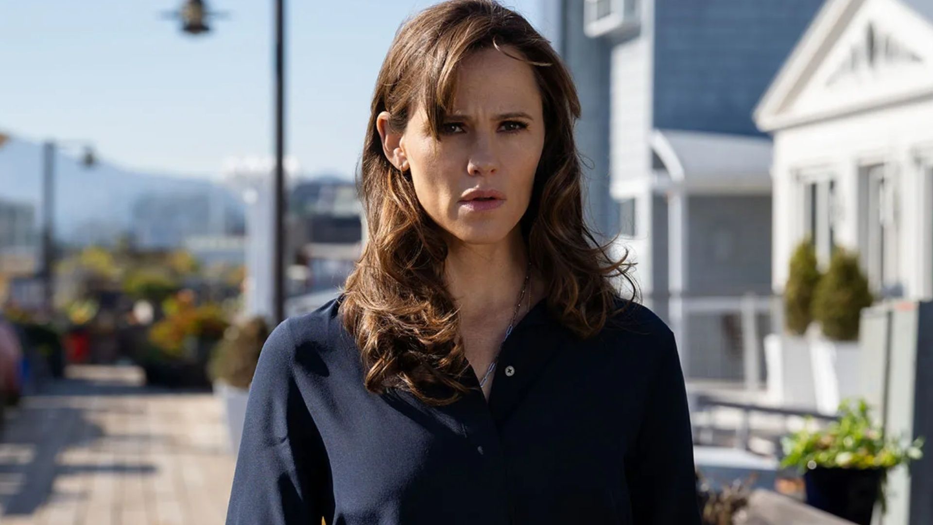 Jennifer Garner's Apple TV+ thriller based on a No. 1 bestseller surges ...