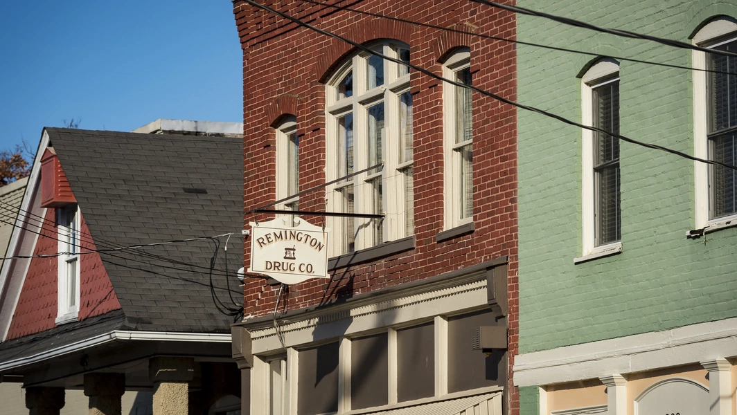 16 beautiful small towns across Virginia