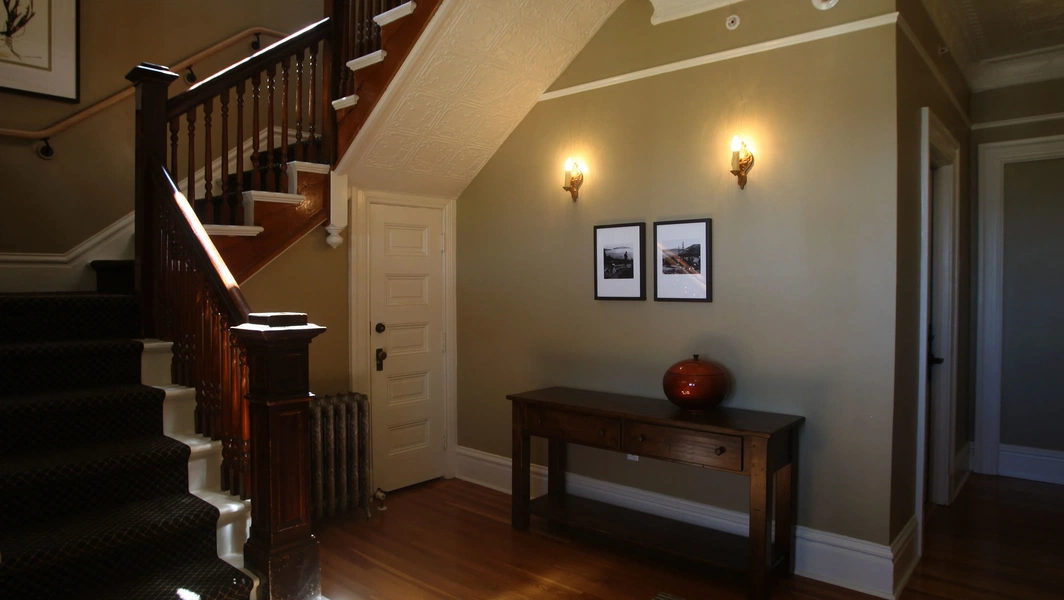 8 common entryway design mistakes to avoid