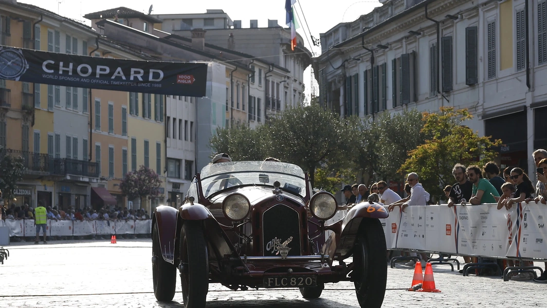 18 classic cars that command sky-high prices