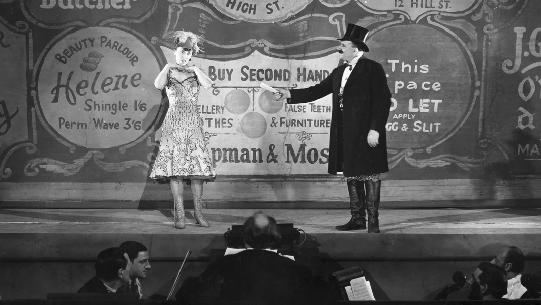 Minnie Pearl’s journey from small-town roots to country comedy icon