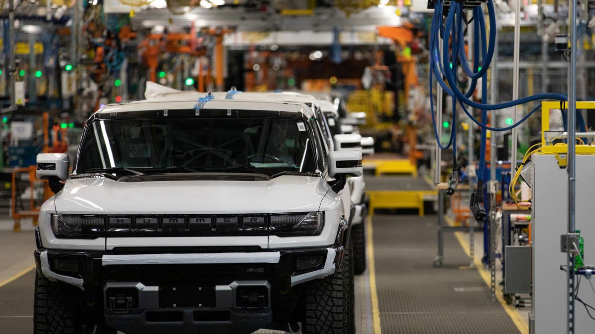 GM cut 1,000 workers at its EV plant, then added robots