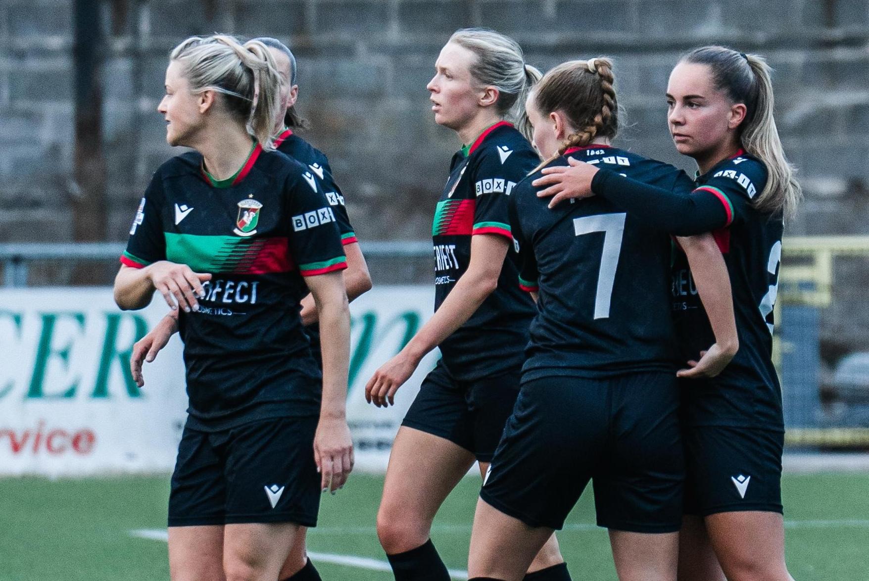 Cora Chambers nets four as Linfield Women claim high-scoring ...