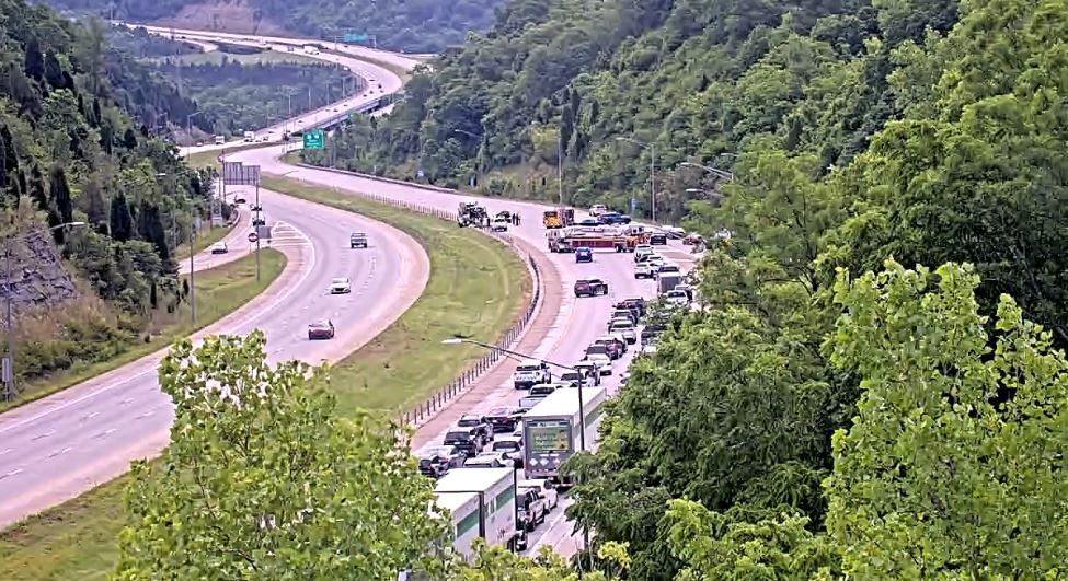 Tow truck driver dies in work-related incident on I-275 in Kenton ...