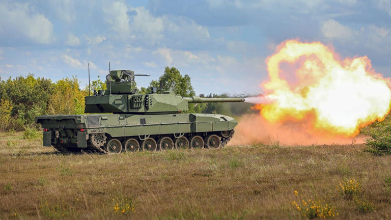 New Franco-German armored tank integrates unmanned turret with drone ...