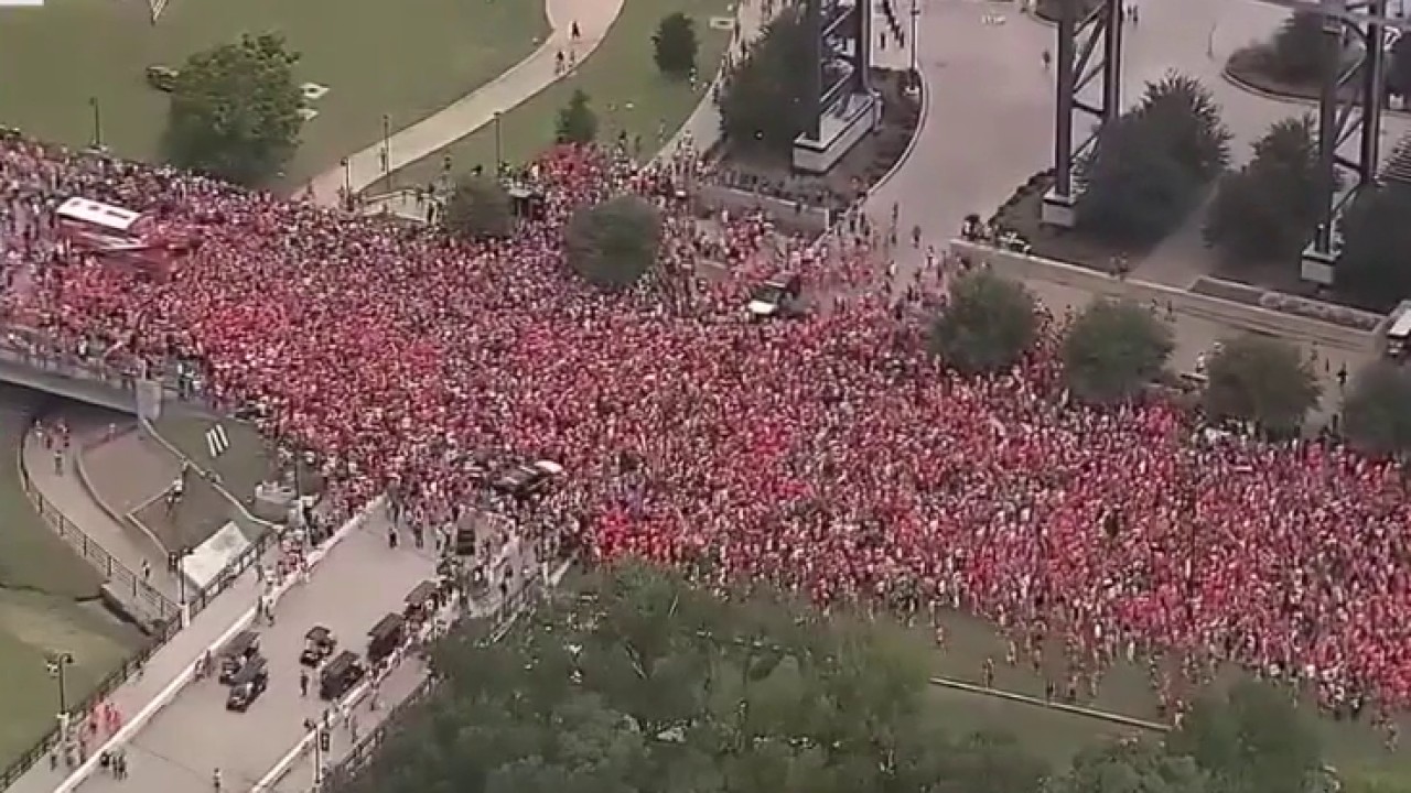 Dutch royalty and the 'Oranje Army' in Houston for FIFA