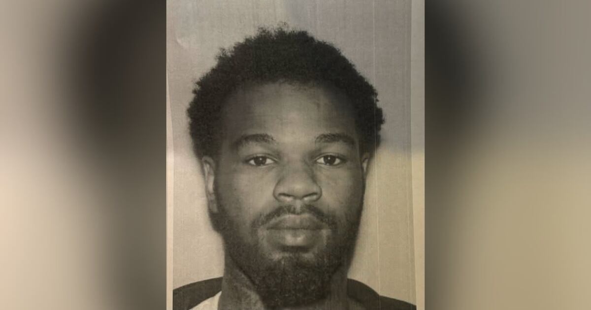 Man in custody after firing shots near historic Tunica restaurant ...