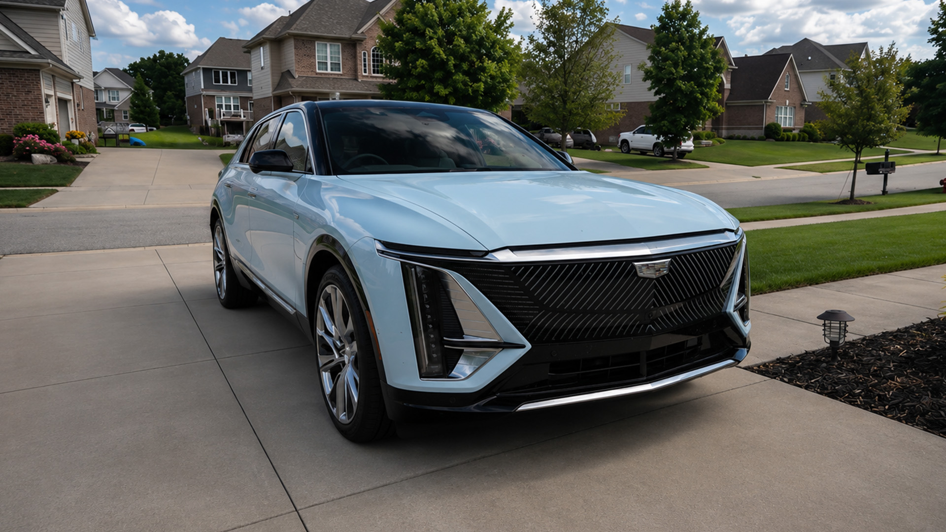 What it's really like living with a Cadillac LYRIQ