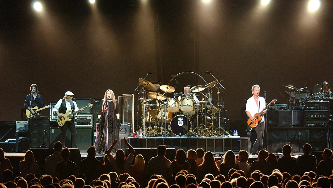8 rock bands with constant lineup changes