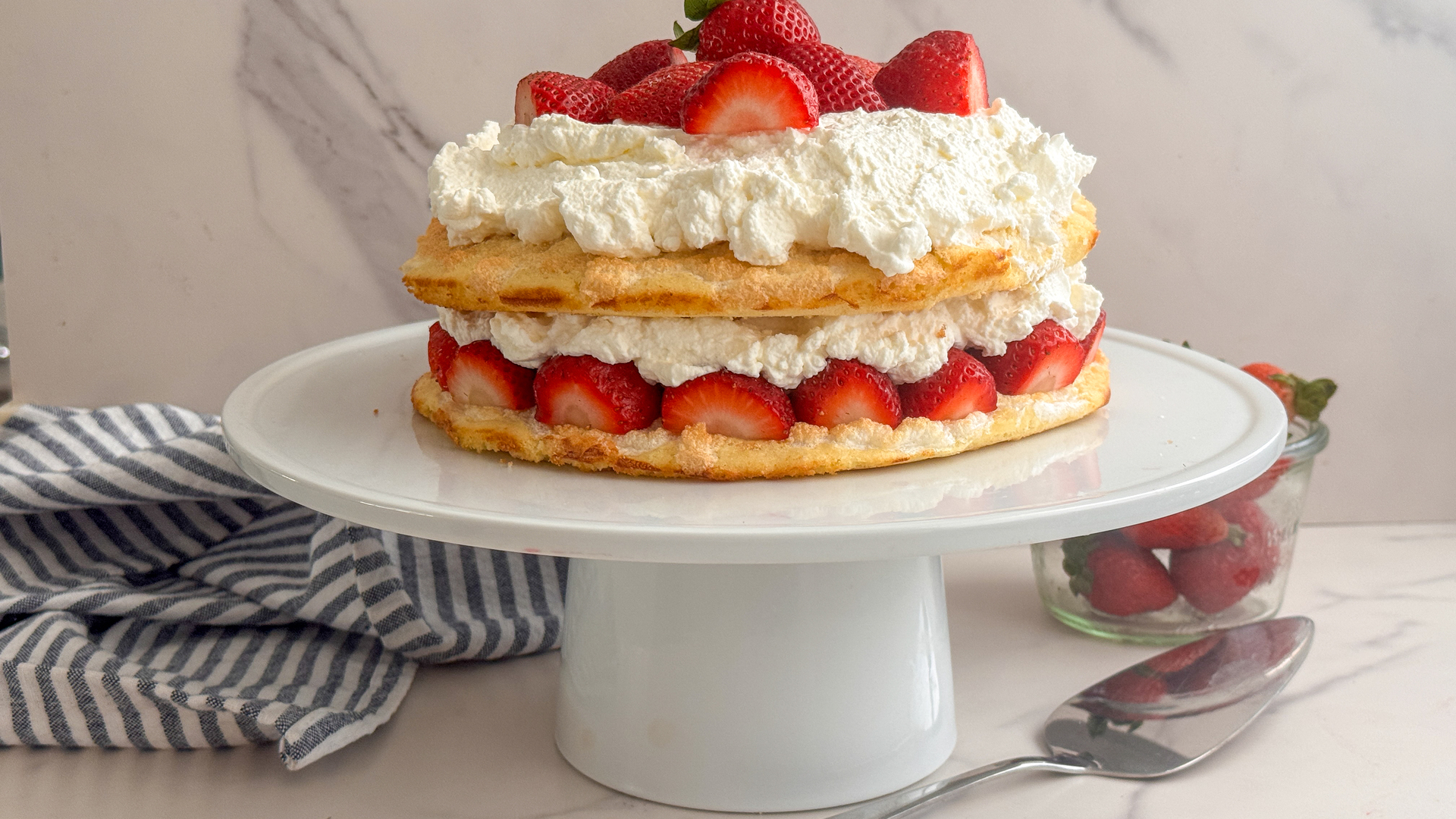 Strawberries and cream torte recipe