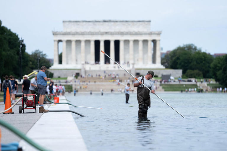 Trump now blaming 'vandalism' for the problems at the Reflecting Pool