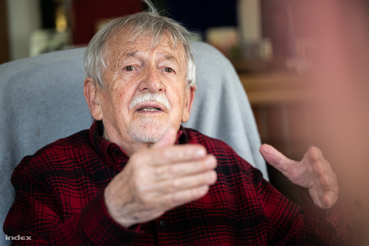 Oravecz Imre: Nem lehet méltósággal megöregedni, öregnek lenni