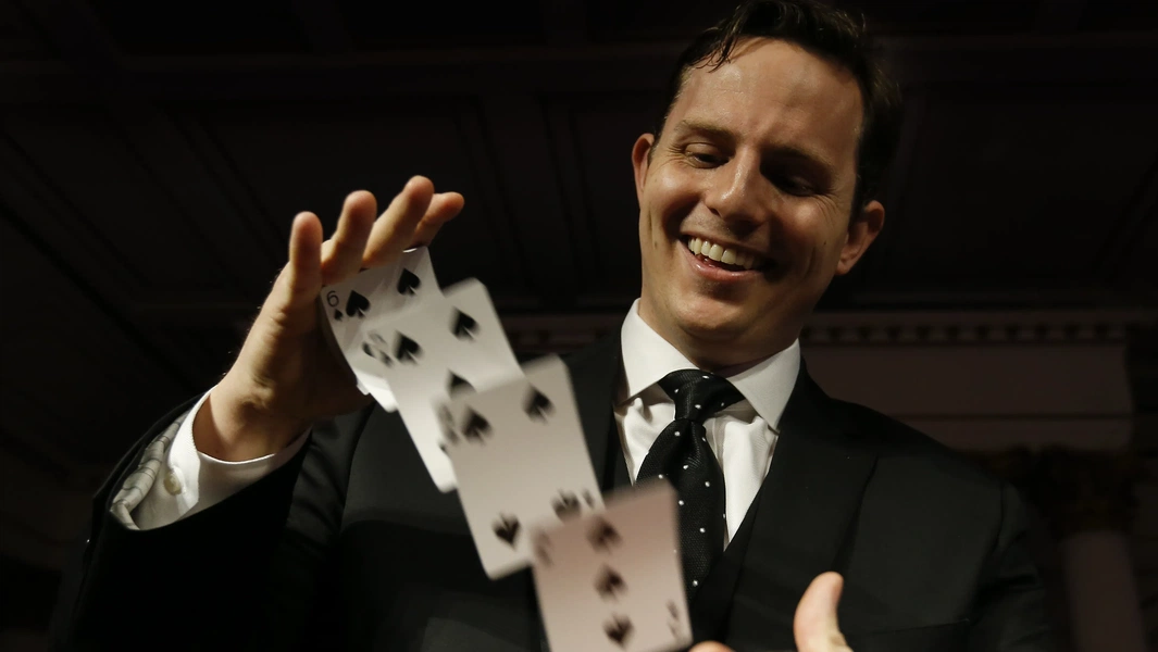 Apps to learn and master magic tricks